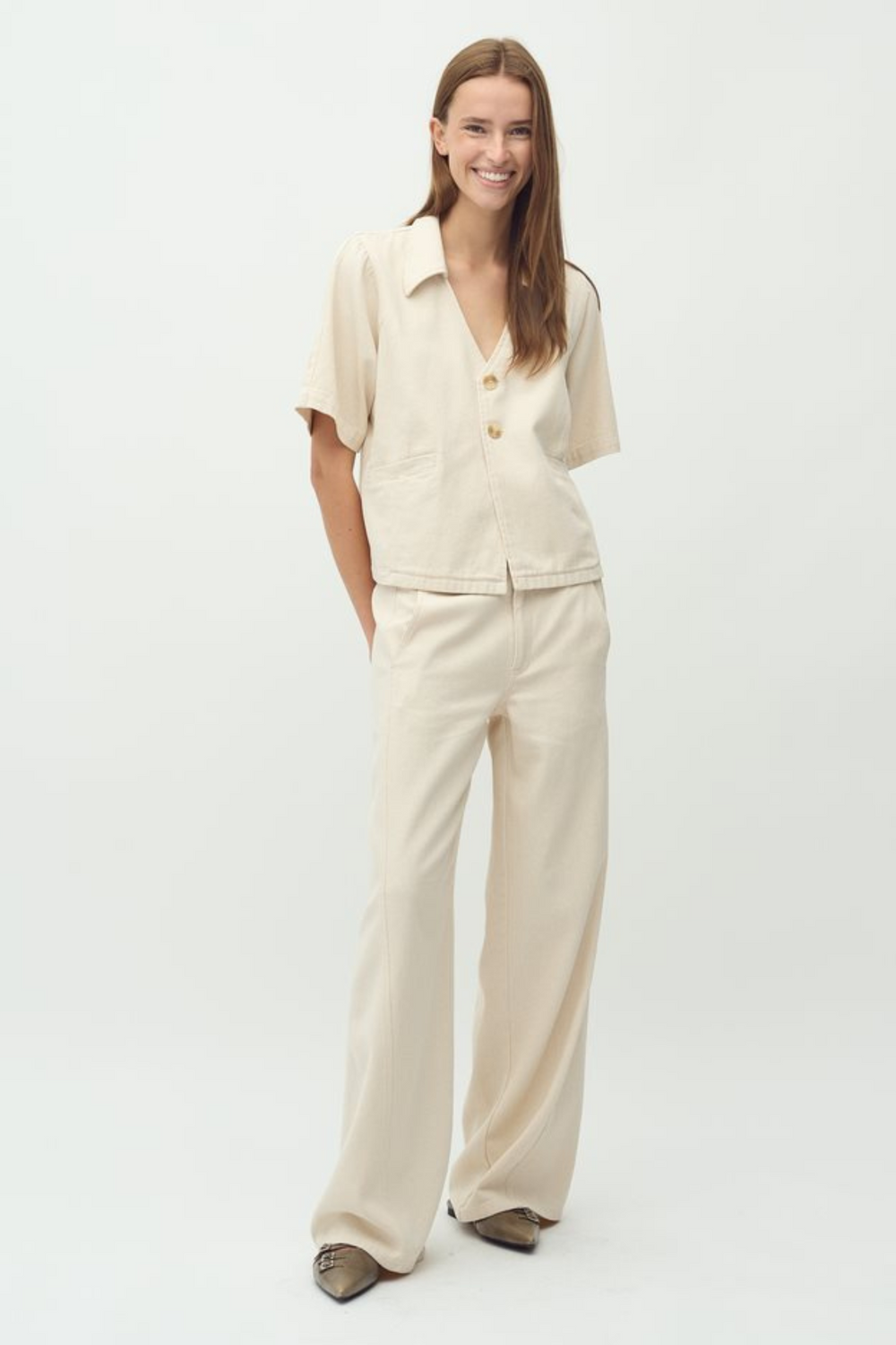 WEAR | Multibrand store with a love for color and bold outfits